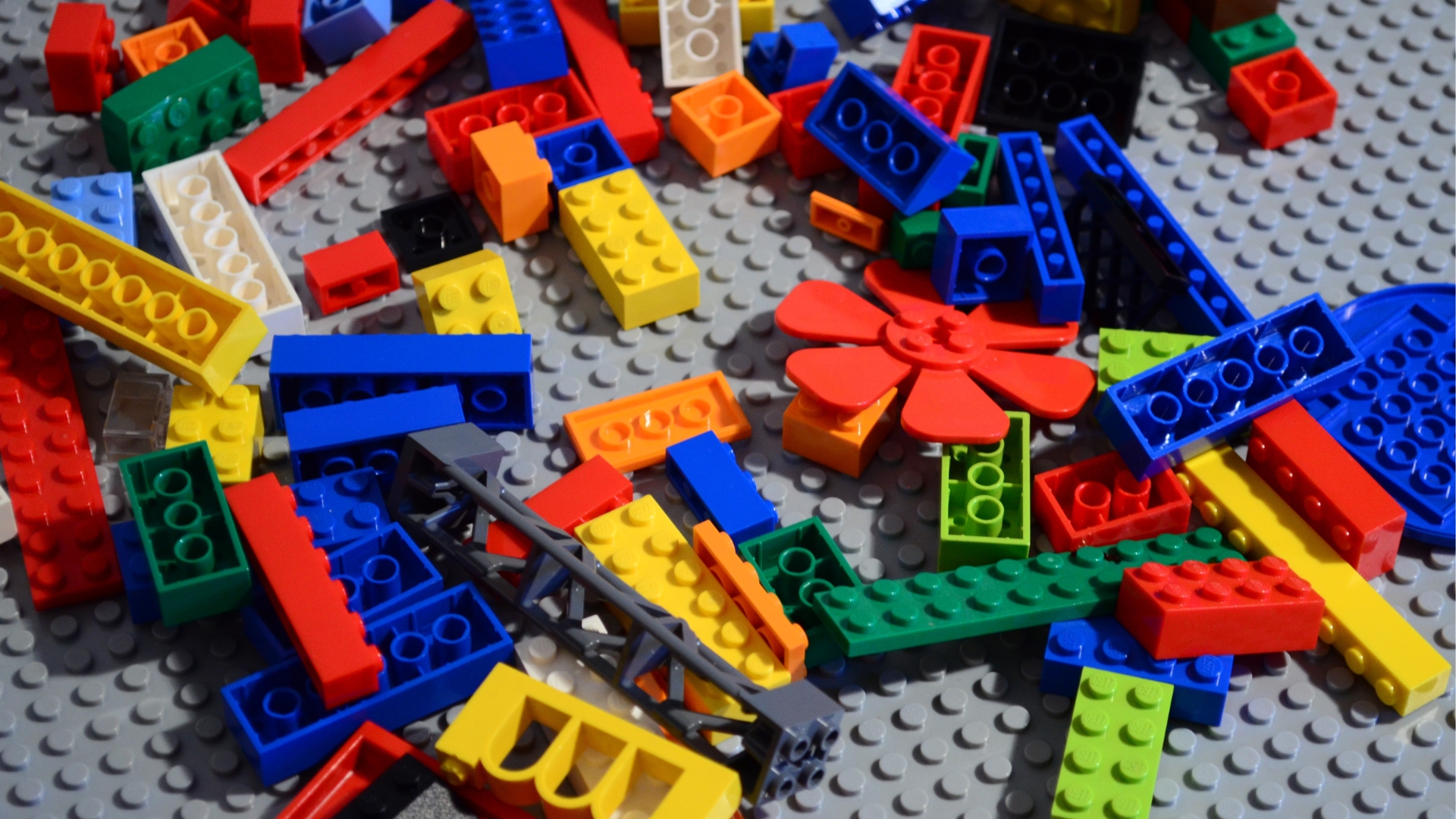 Mainan Bricks: Mainan untuk Tingkatkan Kreativitas Anak - Promo ...